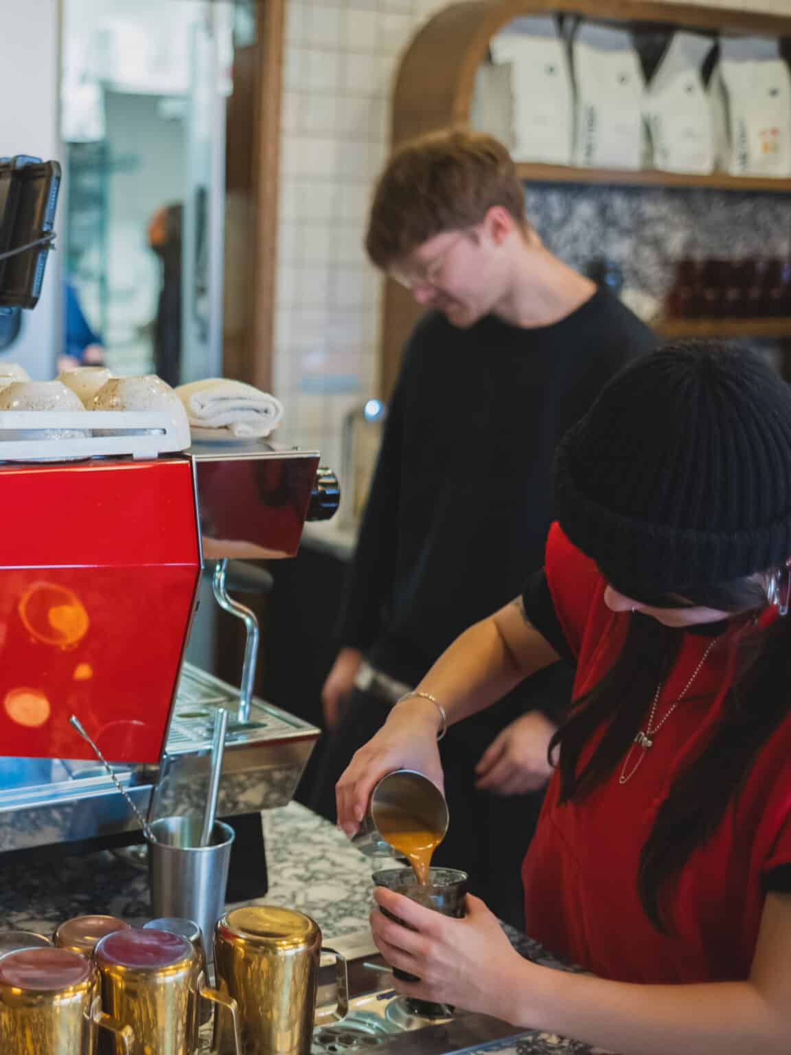 Café - The Understudy